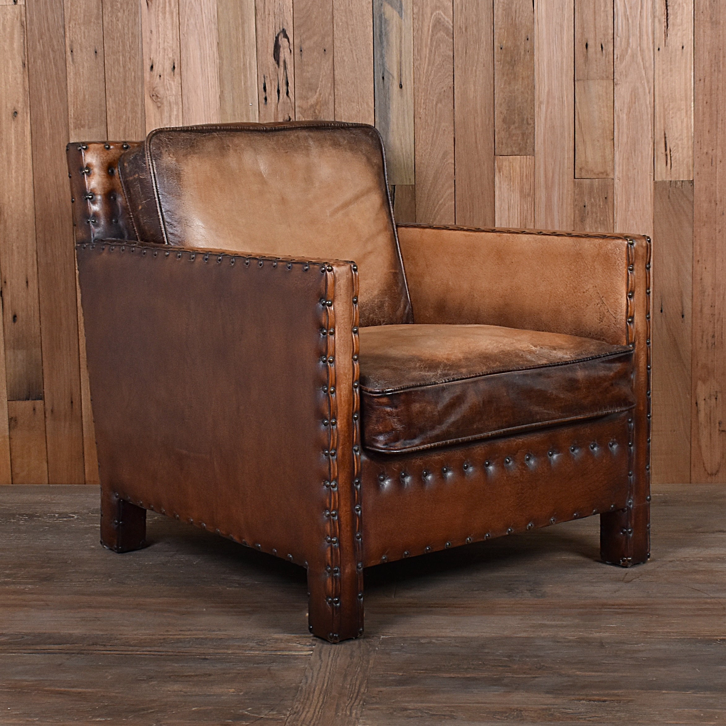 Saloon Vintage Leather Armchair - Alliance Furniture